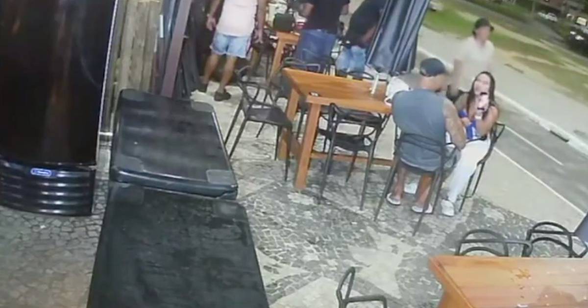 Video Sicario Acaba Con La Vida De Hombre Que Cenaba Con Su Pareja En Brasil
