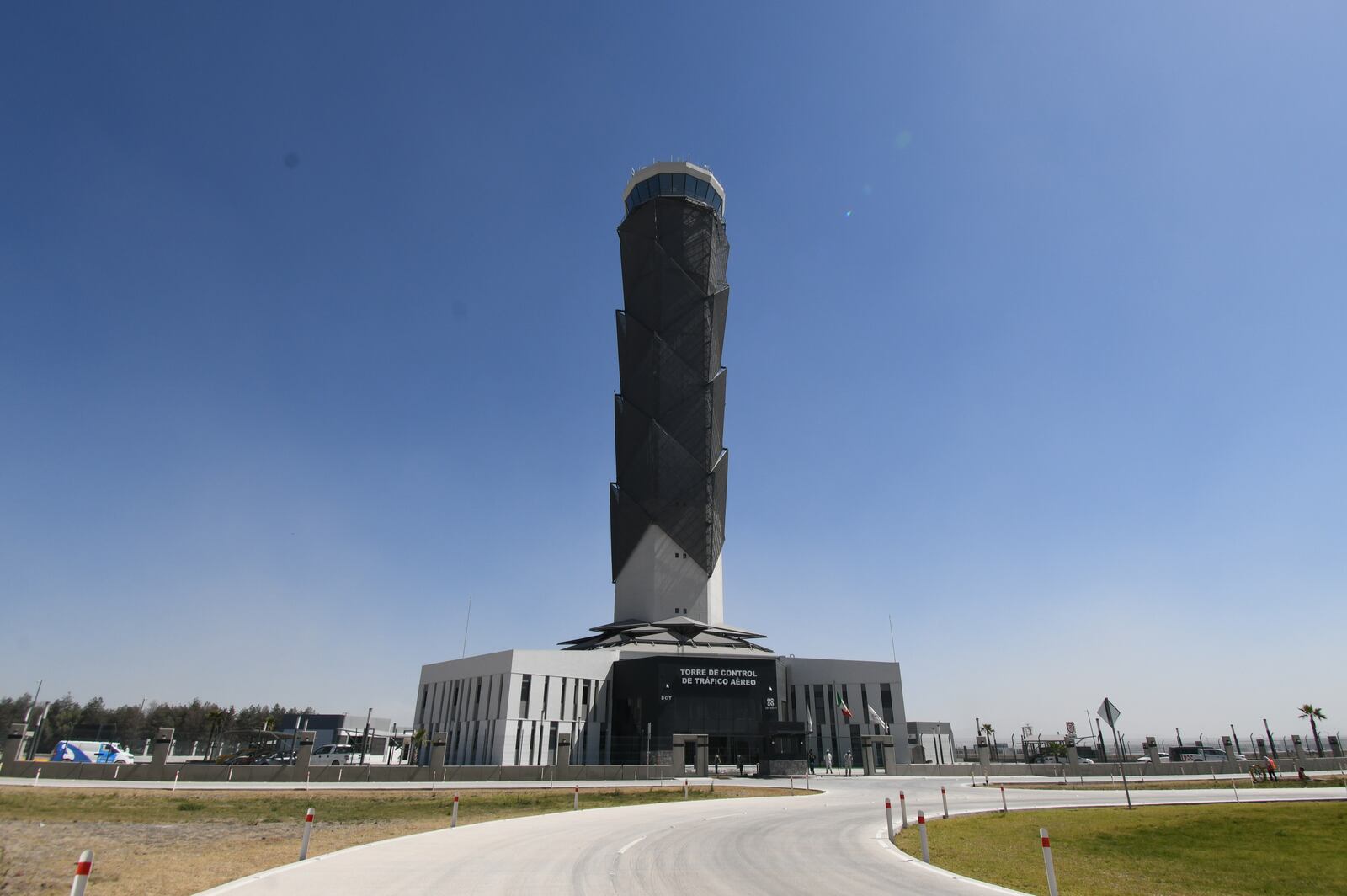 ¿Cómo se ve por dentro el AIFA? – Publimetro México