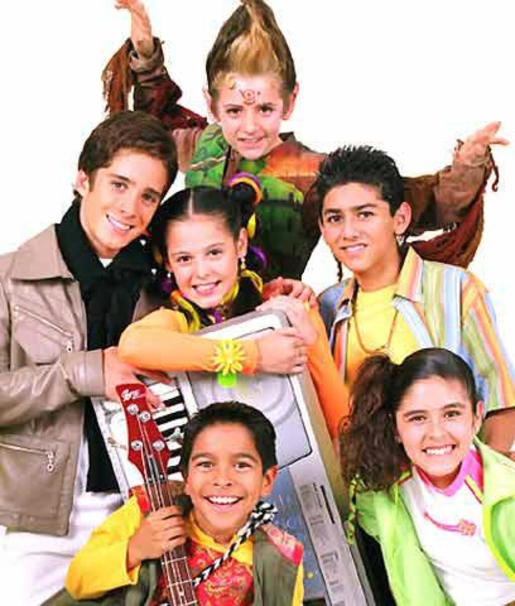 Misión SOS: El inolvidable beso de Allisson Lozz y Diego Boneta ...