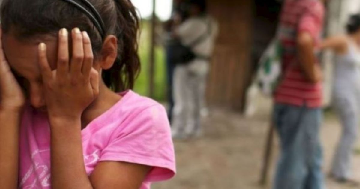Detienen a mujer por amarrar y golpear a su hija en SLP – Publimetro México Detienen a mujer por amarrar y golpear a su hija en SLP – Publimetro México