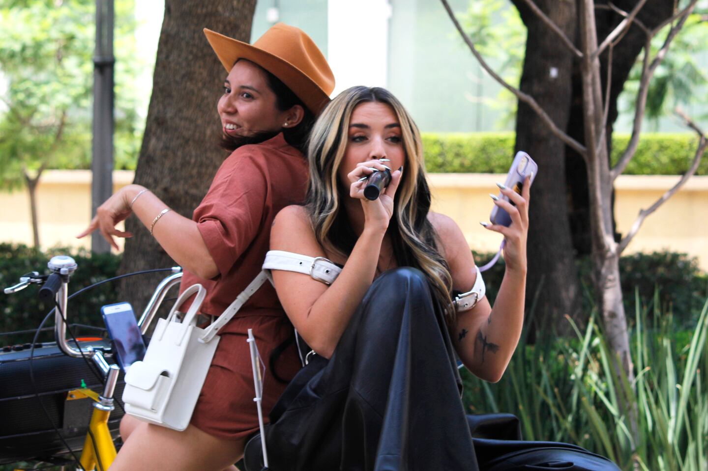 Lola Índigo se sube a la 'Bici Karaoke' en TikTok (Video) – Publimetro ...