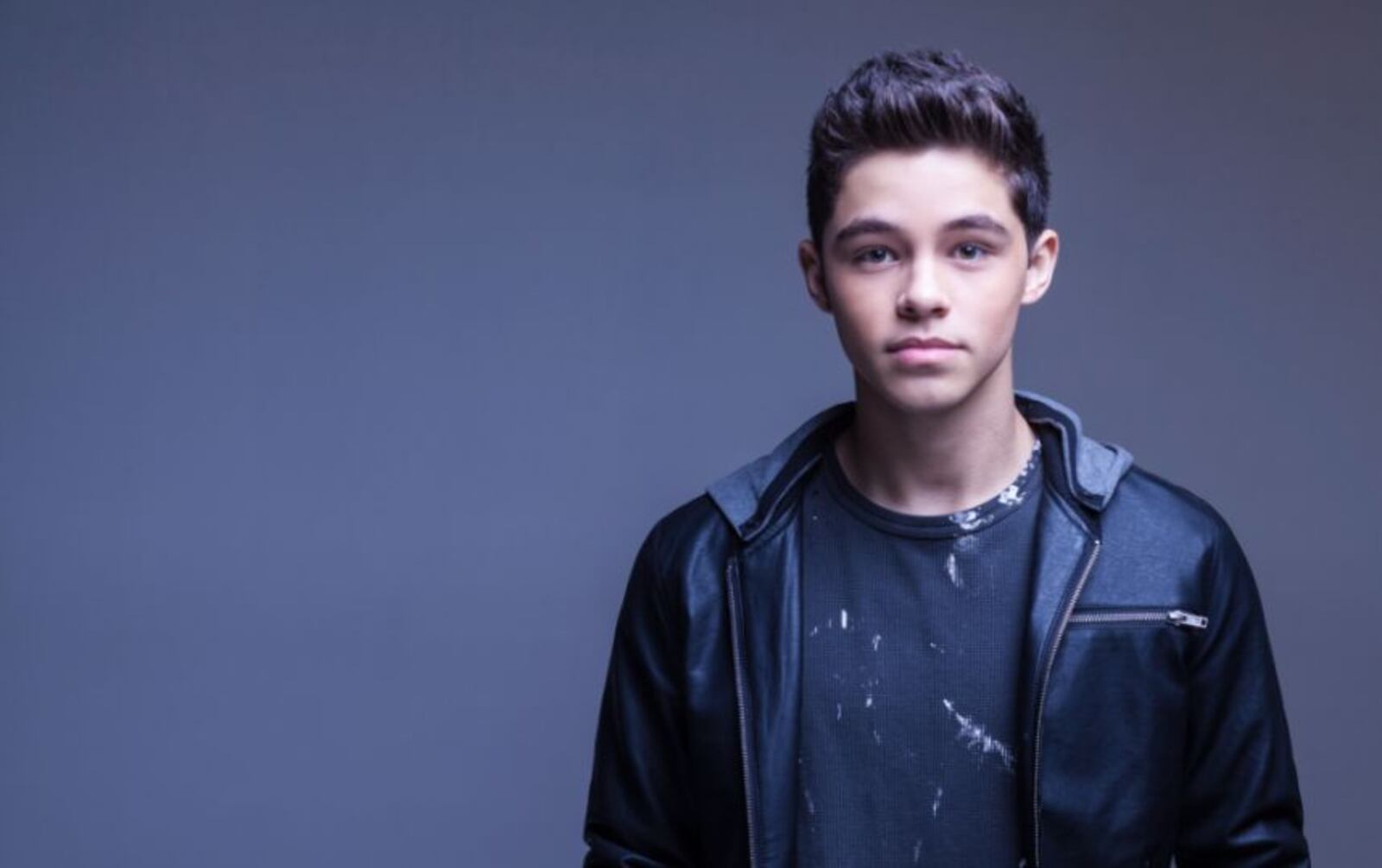 Alex Hoyer, le da voz a una nueva generación de intérpretes ...