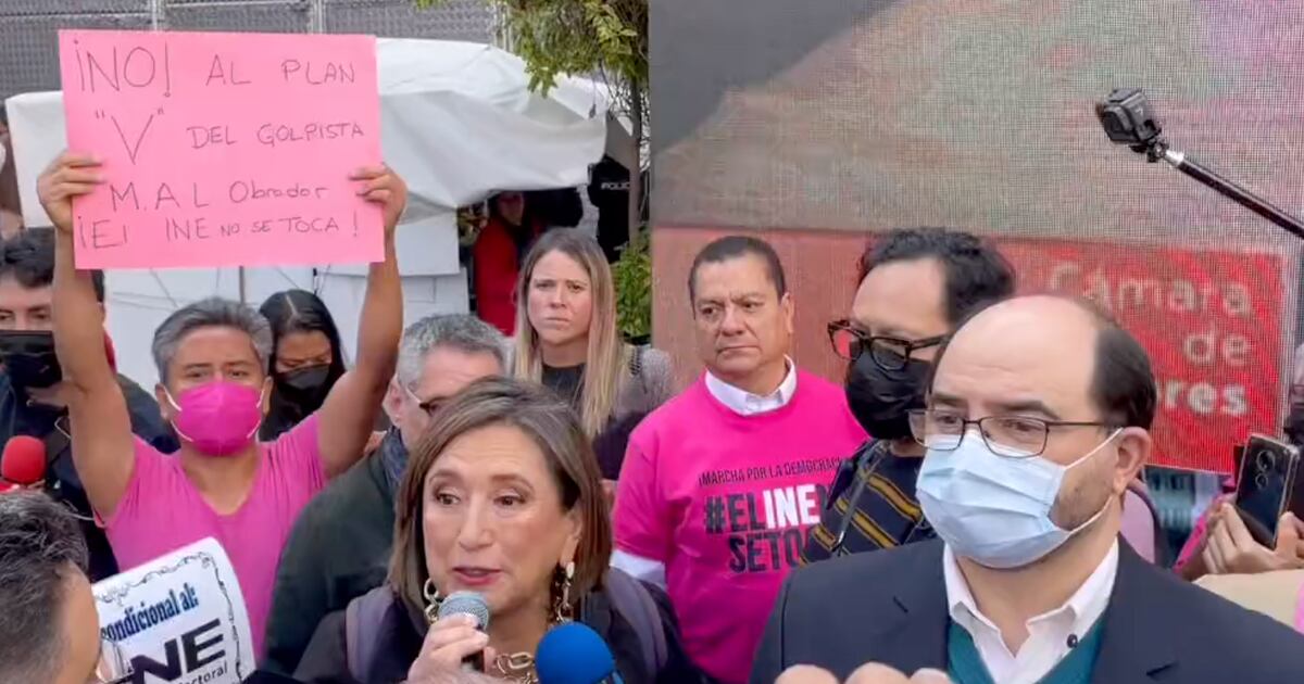 Reforma Electoral Manifestación Afuera Del Senado Por Plan B De Amlo Publimetro México