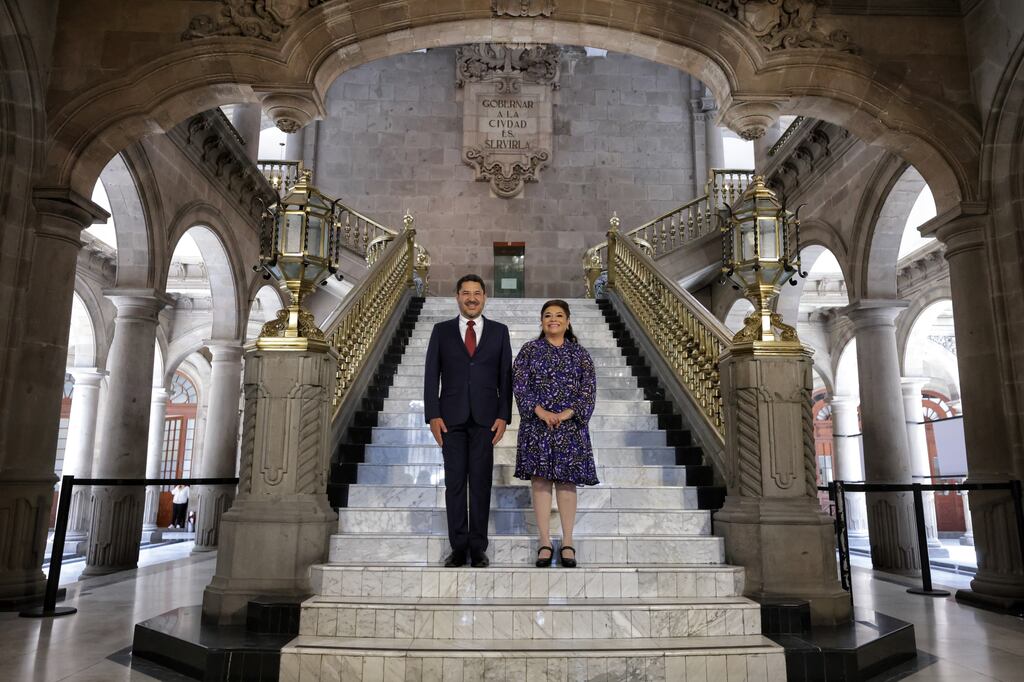 Clara Brugada y Martí Batres inician transición de Gobierno CDMX; nuevo ...