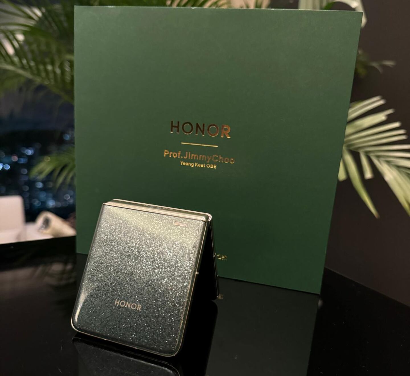 ¿Cuándo sale y cuánto cuesta el Honor Magic V Flip?: Jimmy Choo y Honor ...