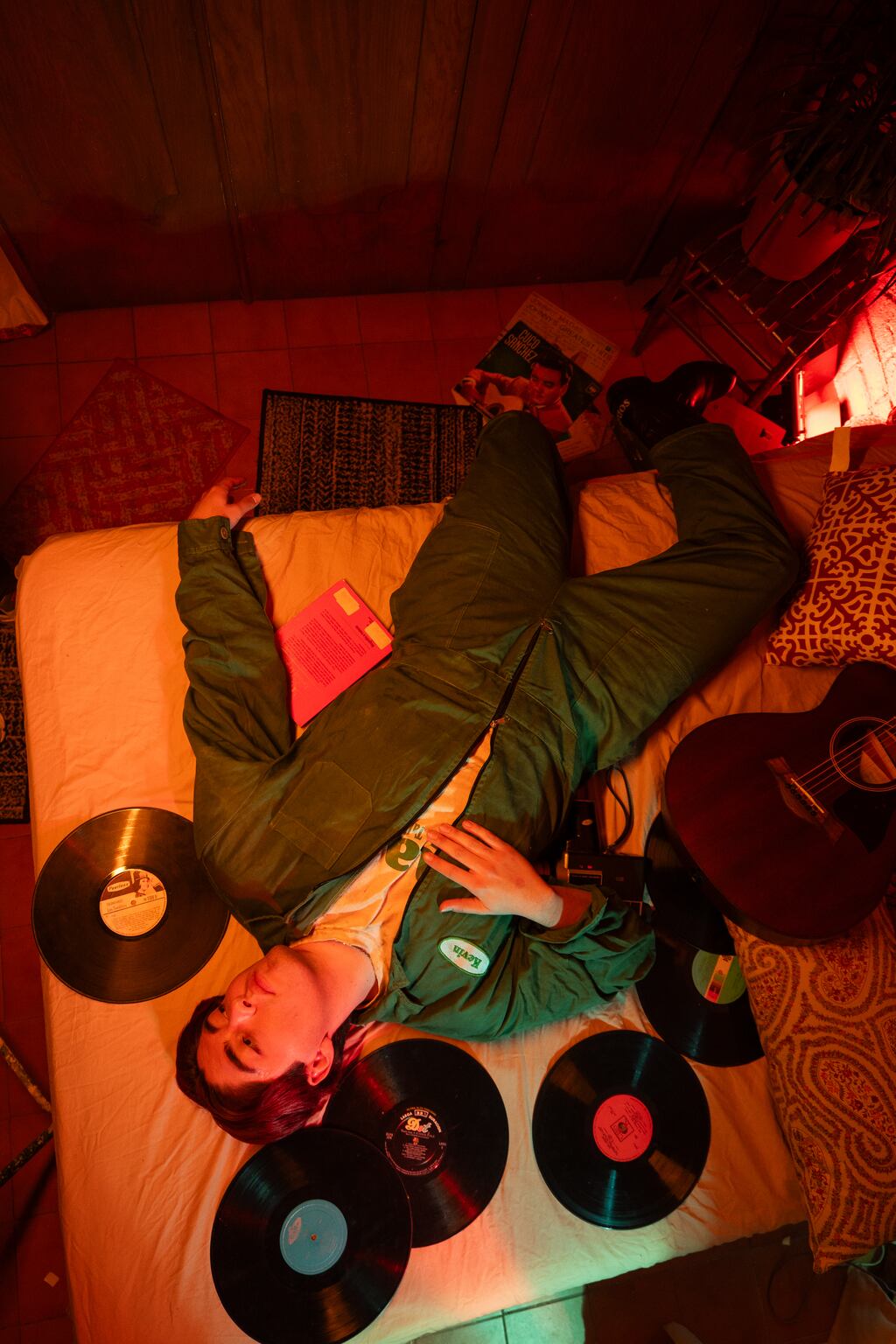 Kevin Kaarl reinventa el significado de nostalgia con su nuevo disco ...