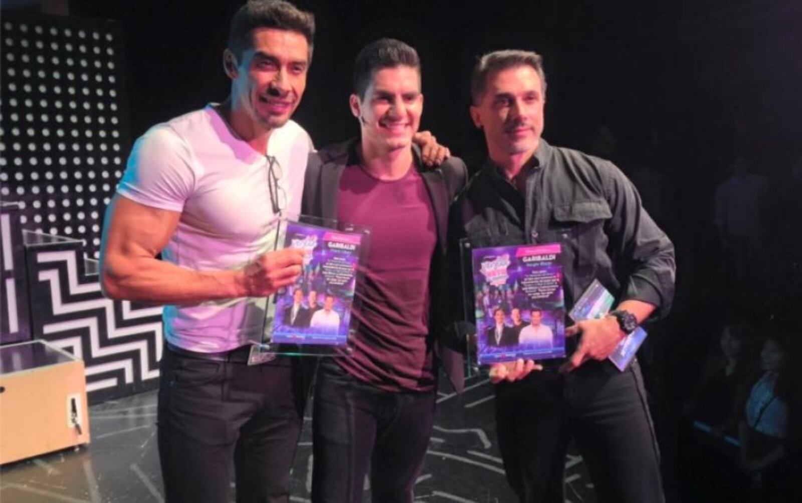 Integrantes de Garibaldi se reencuentran y bailan “La Ventanita ...