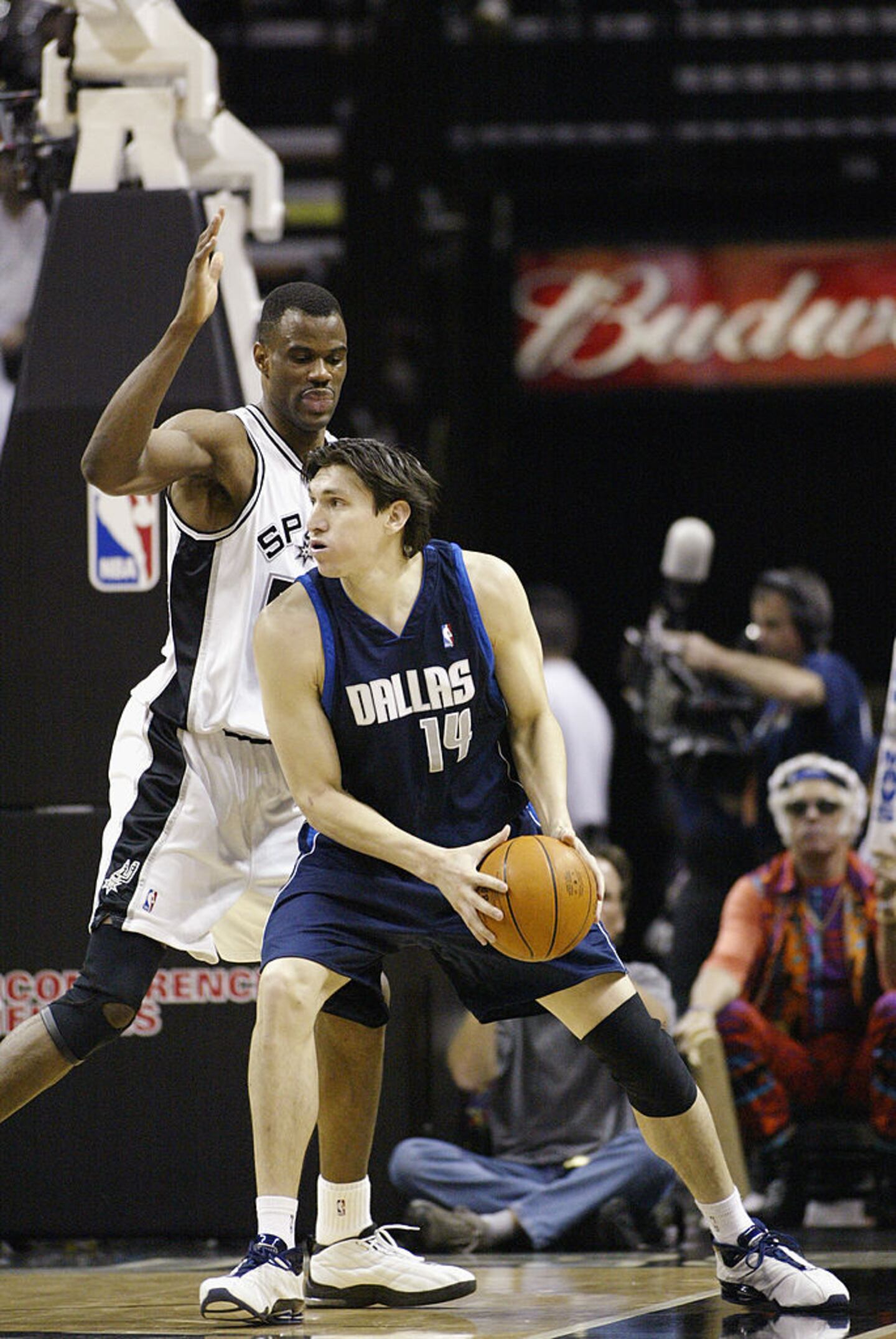 Eduardo Nájera recibe gran ovación en el NBA Game México 2024 – Publimetro México
