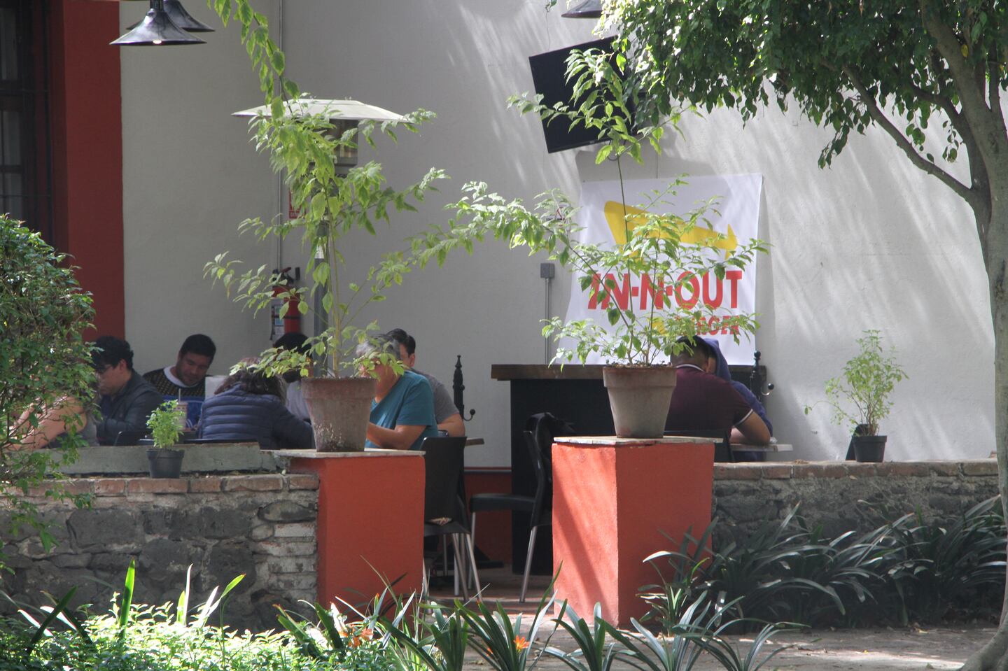 In & Out Burger en Ciudad de México: ¿cómo se vive la experiencia y ...