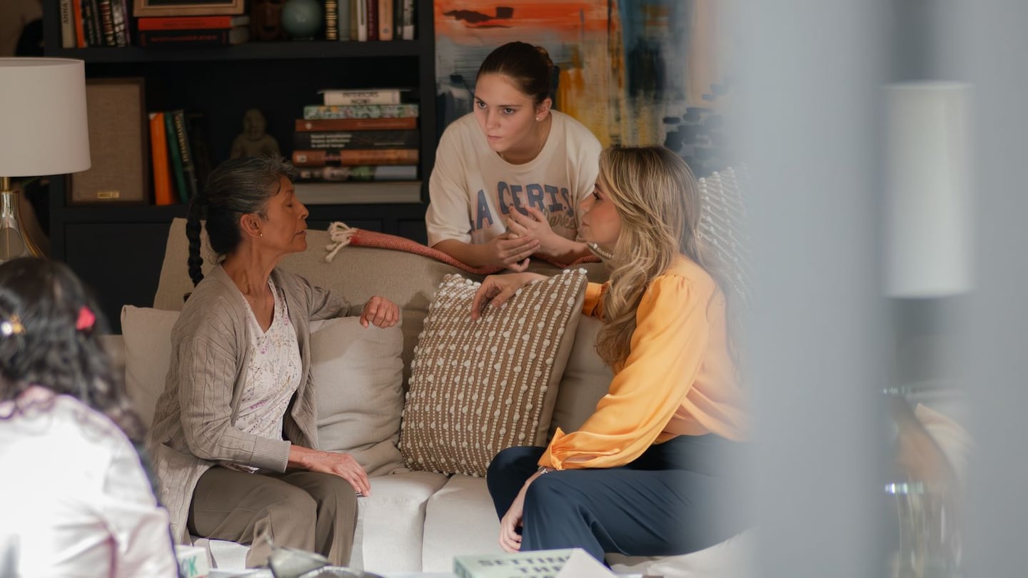 Ivanna Castro revela otra mirada sobre Angélica Rivera y Sofía Castro ...