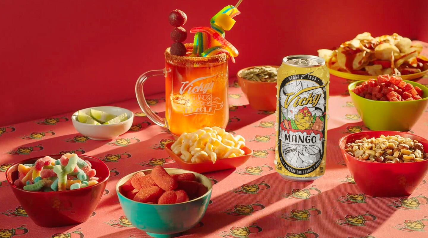 Cerveza Victoria presenta Vicky sabor Mango y chamoy – Publimetro México
