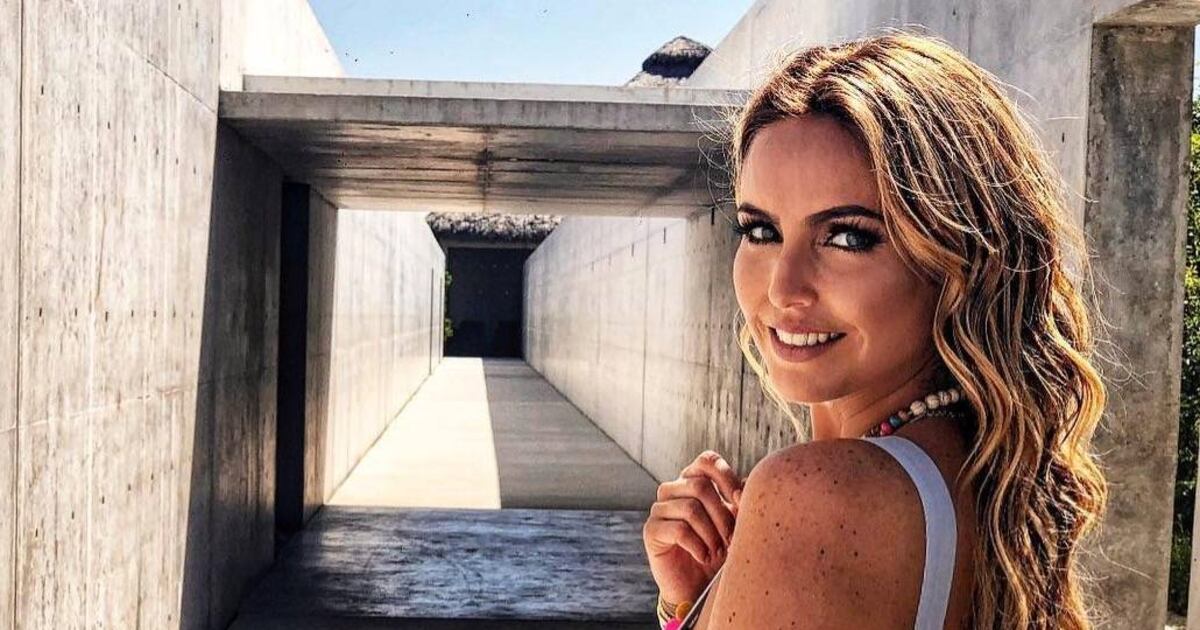 Karla Díaz De Jns Es Criticada Por Vender Vasos De Casi Dos Mil Pesos