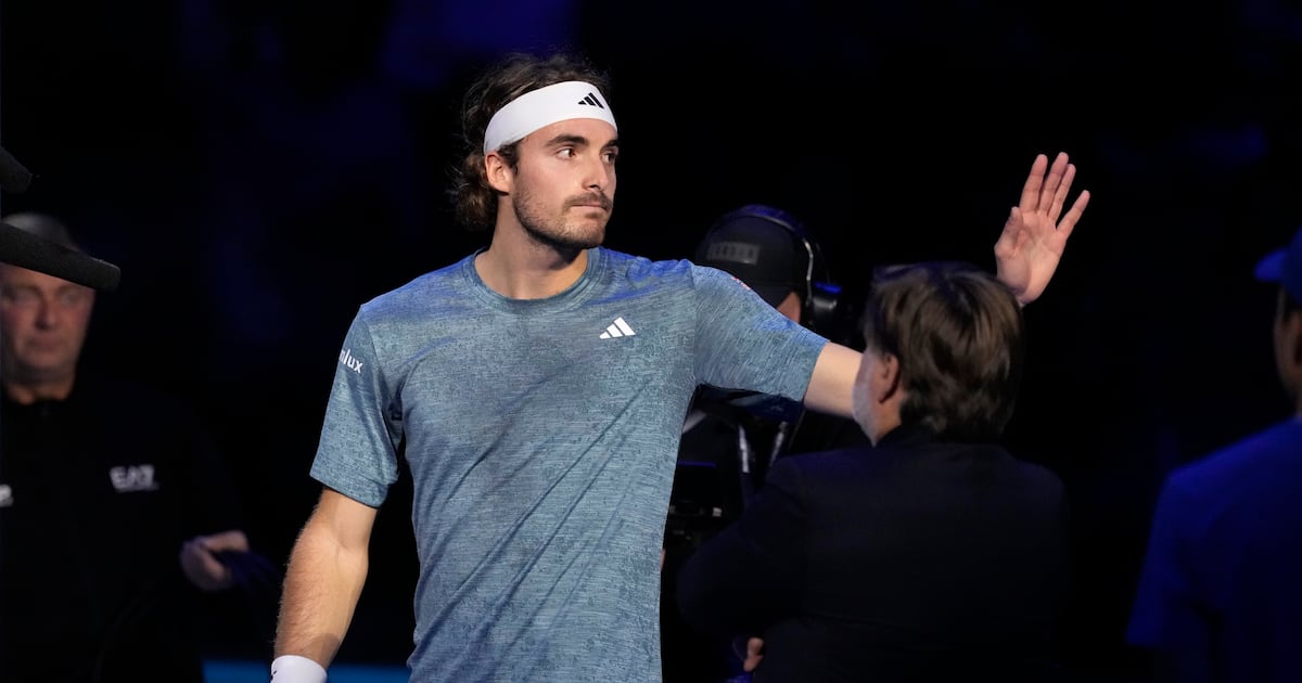 Stéfanos Tsitsipás Se Retira De Las Finales De La Atp Por Lesión En Pleno Juego Publimetro México