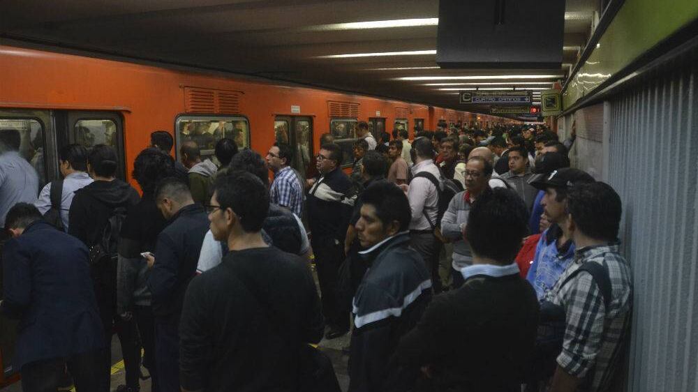 Por Lluvias Disminuyen Marcha De Trenes En 10 Líneas Del Metro