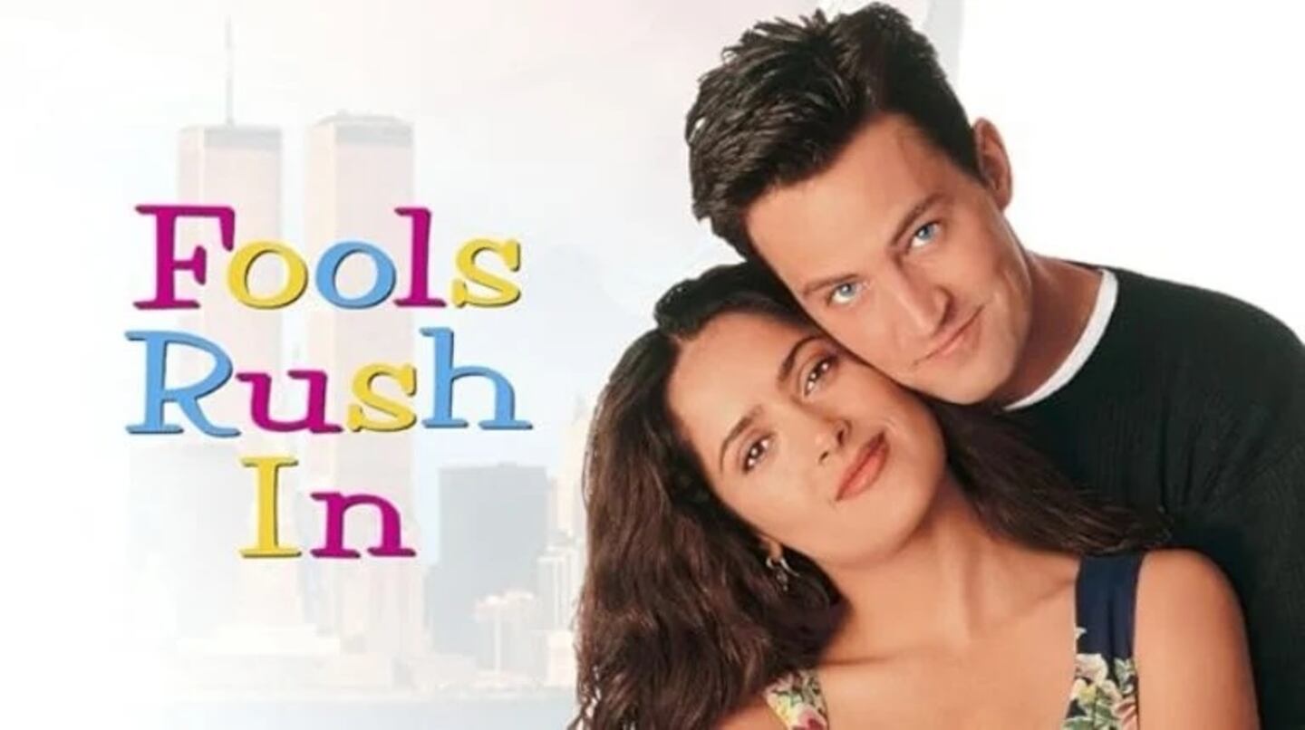 Una de las películas más exitosas de Matthew Perry es protagonizada por ...