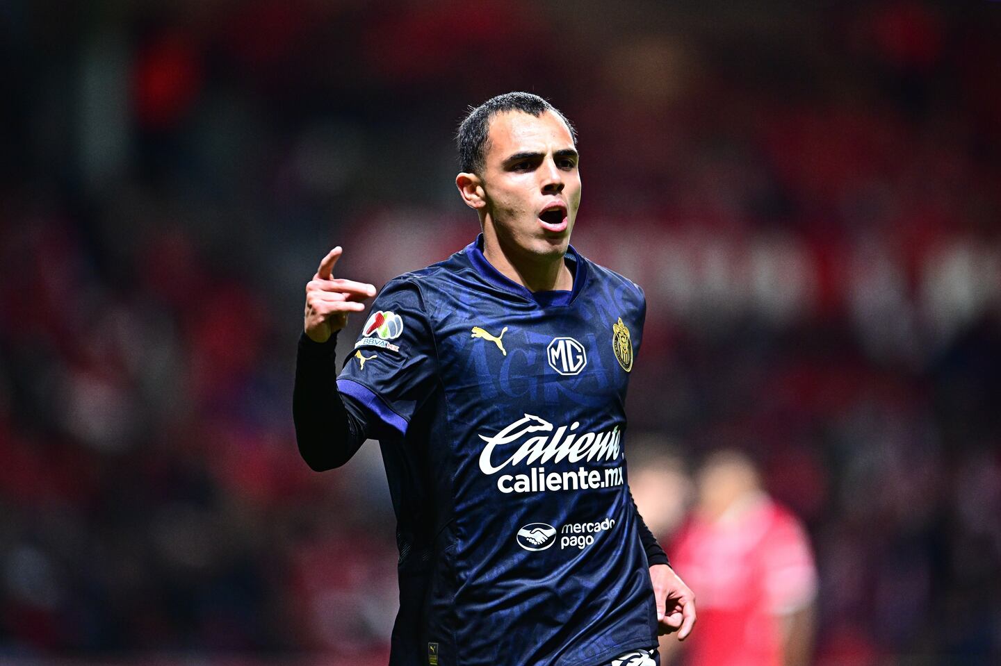 ¿Adiós a Europa? Chivas blinda a Hugo Camberos con millonaria cláusula – Publimetro México