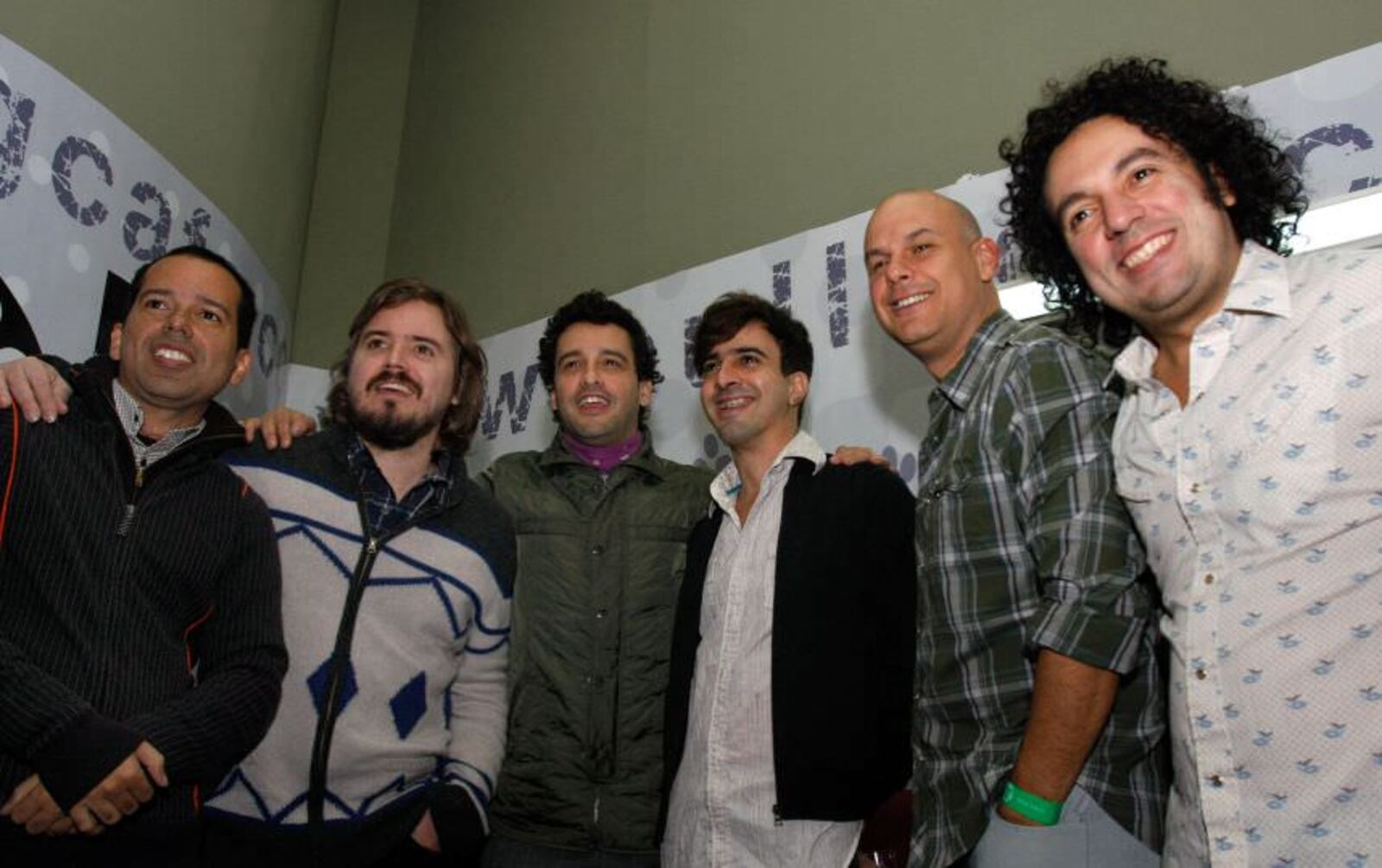 Lanzan "Ponerte en 4", pero ahora en una versión más romántica ...