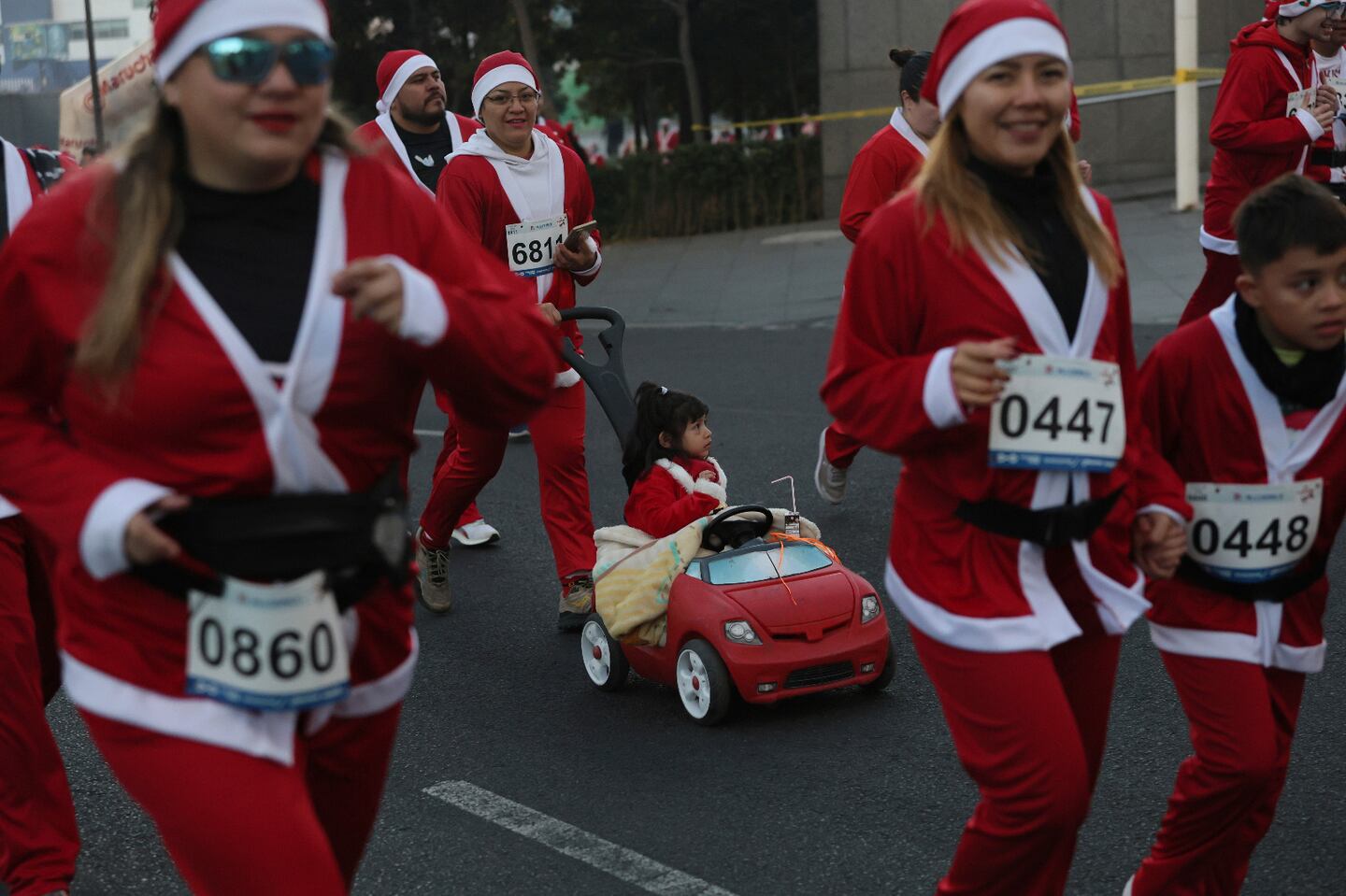 The Santa Run 2024: Las mejores fotos de la carrera de Santa Claus en ...