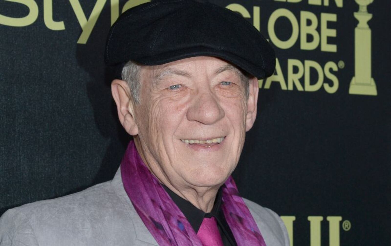 Ian McKellen devuelve un adelanto millonario para no escribir sus ...
